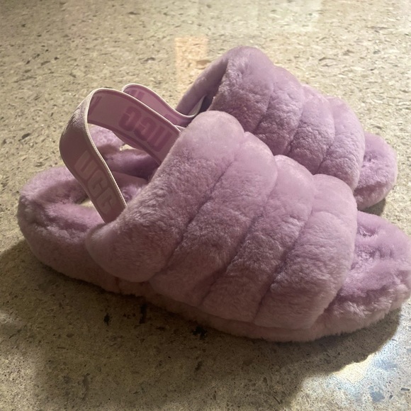 UGG | Shoes | Ugg Fluff Yeah Slides Seashell Pink Size 7 Barely Worn | Poshmark